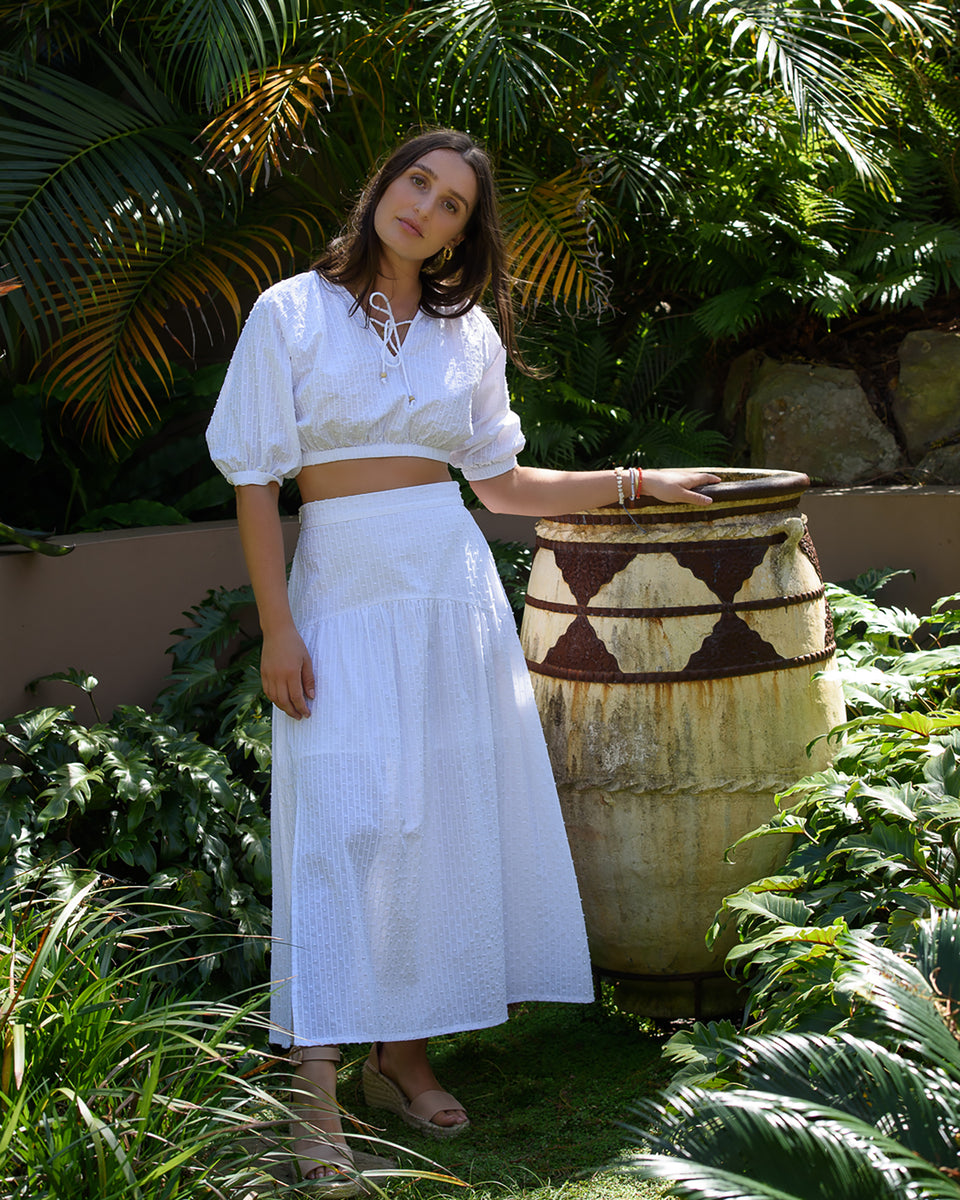 Ruby Blouse – Folksong